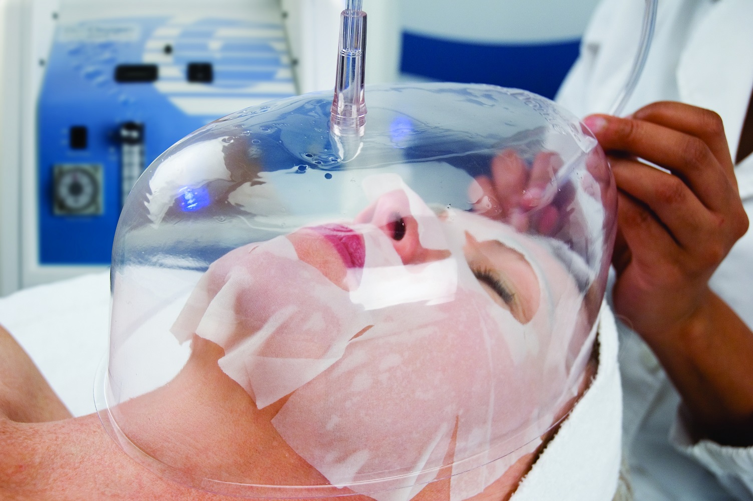 Oxygen Facials: The celebrity secret to flawless skin? - The Merry Go Round